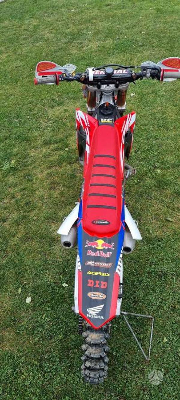 Хонда CRF 2019 в Каунас, объемом двигателя 0.45 л и пробегом 100 тыс. км за 3800 €, фото 4 на AUTOMOTO.COM.LV