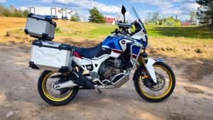 Honda CRF 2019 in Vilnius, with an engine capacity of 1.00 L and mileage of 32 thousand km for 9800 €, photo 3 on AUTOMOTO.COM.LV