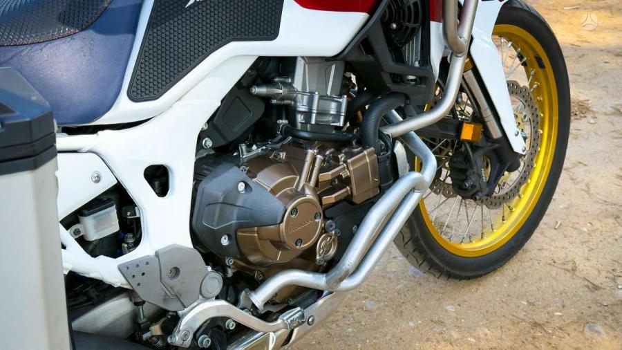Honda CRF 2019 in Vilnius, with an engine capacity of 1.00 L and mileage of 32 thousand km for 9800 €, photo 7 on AUTOMOTO.COM.LV