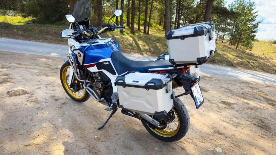 Honda CRF 2019 in Vilnius, with an engine capacity of 1.00 L and mileage of 32 thousand km for 9800 €, photo 9 on AUTOMOTO.COM.LV