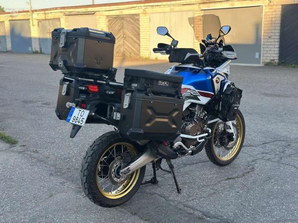 Honda CRF 2019 in Riga, with an engine capacity of 1.00 L and mileage of 34 thousand km for 11200 €, photo 5 on AUTOMOTO.COM.LV