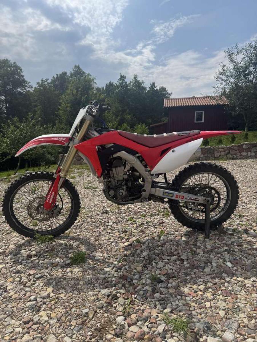Honda CRF 2019 in Alytus, with an engine capacity of 0.45 L and mileage of 0 thousand km for 3300 €, photo 6 on AUTOMOTO.COM.LV