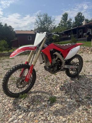 Honda CRF 2019 in Alytus, with an engine capacity of 0.45 L and mileage of 0 thousand km for 3300 €, photo 7 on AUTOMOTO.COM.LV
