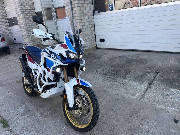 Honda CRF 2019 in Siauliai, with an engine capacity of 1.00 L and mileage of 22 thousand km for 9800 €, photo 1 on AUTOMOTO.COM.LV
