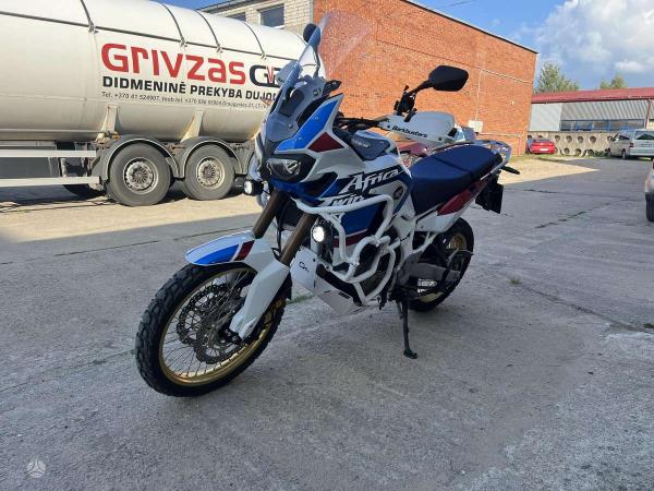 Honda CRF 2019 in Siauliai, with an engine capacity of 1.00 L and mileage of 22 thousand km for 9800 €, photo 3 on AUTOMOTO.COM.LV