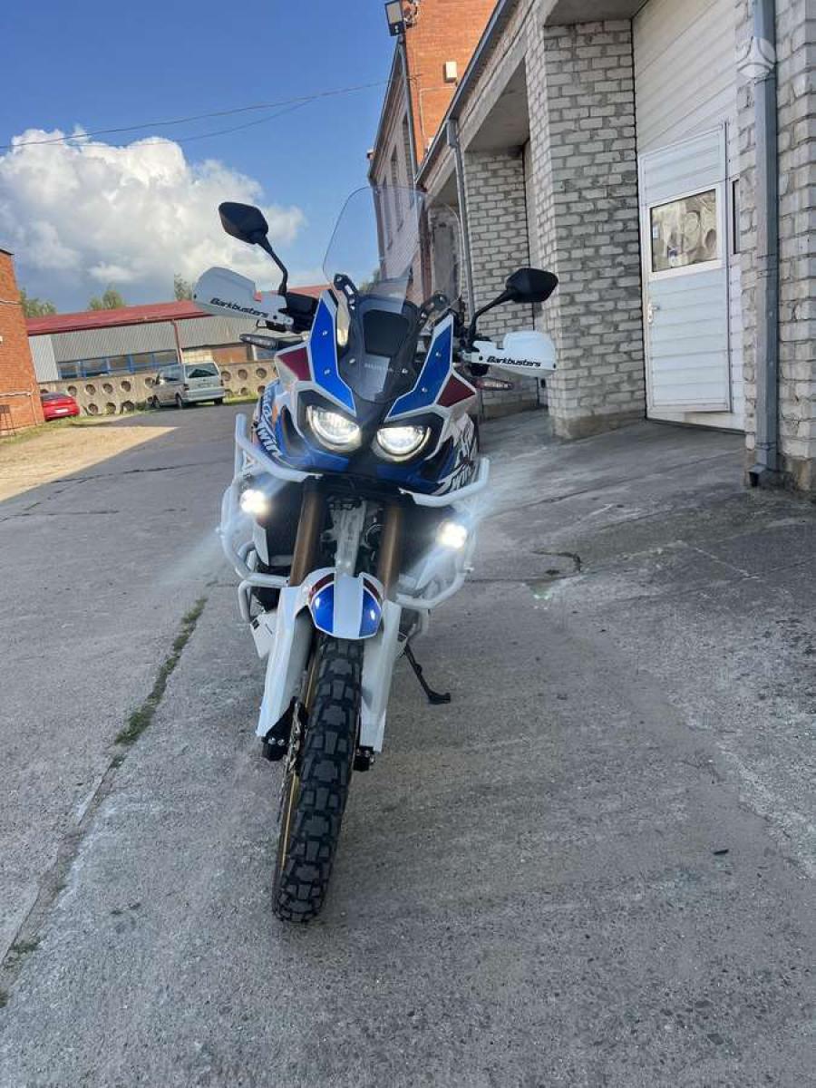 Honda CRF 2019 in Siauliai, with an engine capacity of 1.00 L and mileage of 22 thousand km for 9800 €, photo 9 on AUTOMOTO.COM.LV