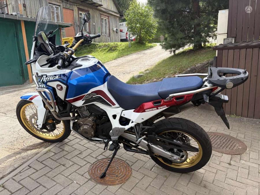 Honda CRF 2019 in Vilnius, with an engine capacity of 1.00 L and mileage of 55 thousand km for 8600 €, photo 6 on AUTOMOTO.COM.LV