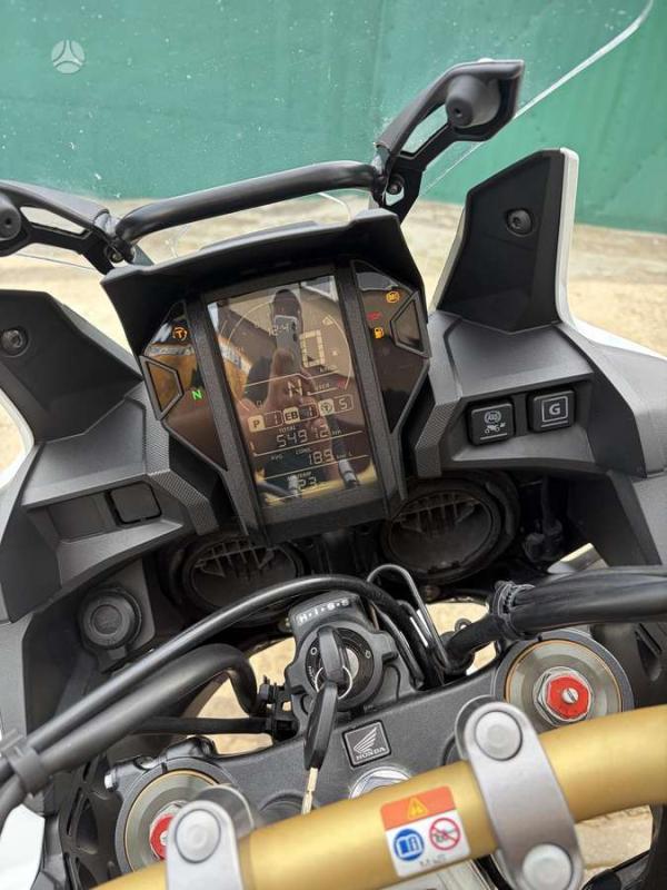 Honda CRF 2019 in Vilnius, with an engine capacity of 1.00 L and mileage of 55 thousand km for 8600 €, photo 8 on AUTOMOTO.COM.LV