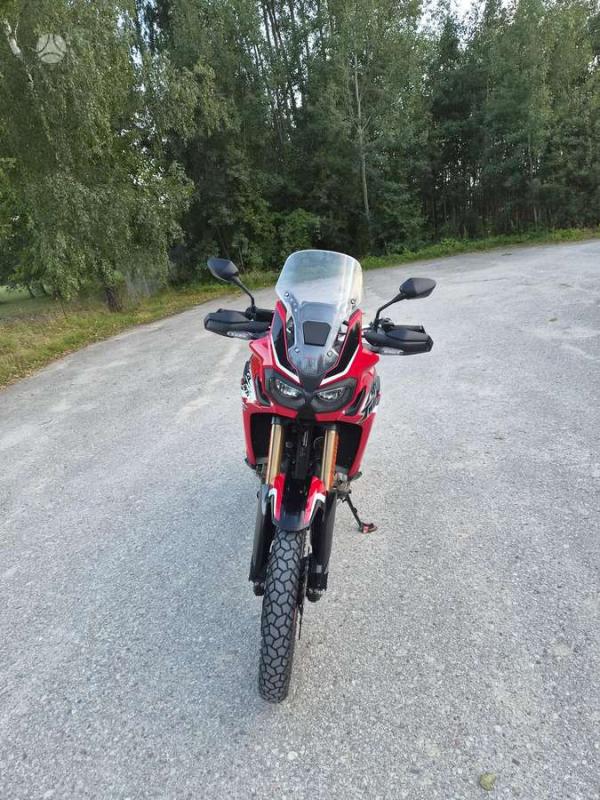 Honda CRF 2019 in Ukmerge, with an engine capacity of 1.00 L and mileage of 51 thousand km for 8400 €, photo 4 on AUTOMOTO.COM.LV