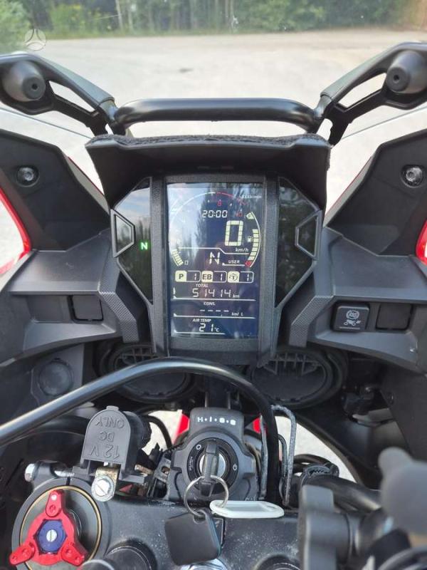 Honda CRF 2019 in Ukmerge, with an engine capacity of 1.00 L and mileage of 51 thousand km for 8400 €, photo 7 on AUTOMOTO.COM.LV