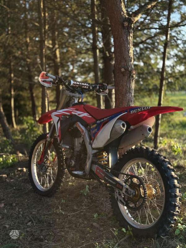 Honda CRF 2019 in Raseiniai, with an engine capacity of 0.45 L and mileage of 0 thousand km for 3500 €, photo 5 on AUTOMOTO.COM.LV