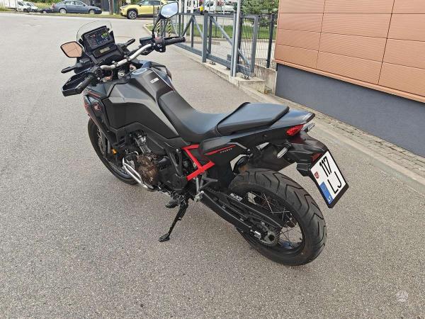 Хонда CRF 2020 в Вильнюс, объемом двигателя 1.10 л и пробегом 31 тыс. км за 9800 €, фото 6 на AUTOMOTO.COM.LV