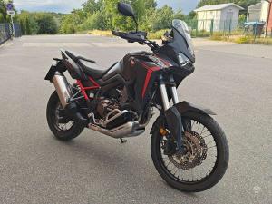 Honda CRF 2020 Viļņa, ar dzinēja tilpumu 1.10 L un nobraukumu 31 tūkst. km par 9800 €, foto  vietnē AUTOMOTO.COM.LV
