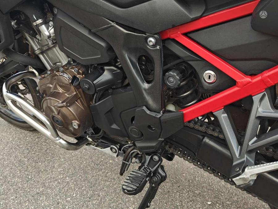 Хонда CRF 2020 в Вильнюс, объемом двигателя 1.10 л и пробегом 31 тыс. км за 9800 €, фото 8 на AUTOMOTO.COM.LV