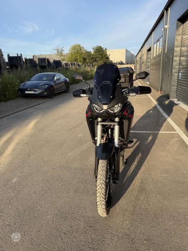 Honda CRF 2020 in Kaunas, with an engine capacity of 1.10 L and mileage of 27 thousand km for 9800 €, photo 3 on AUTOMOTO.COM.LV