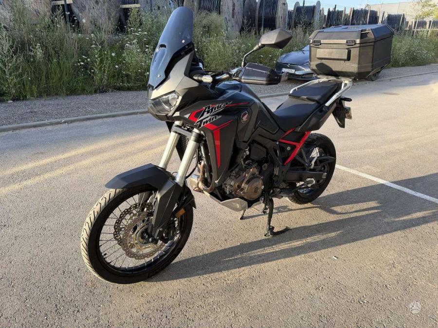 Honda CRF 2020 in Kaunas, with an engine capacity of 1.10 L and mileage of 27 thousand km for 9800 €, photo 5 on AUTOMOTO.COM.LV