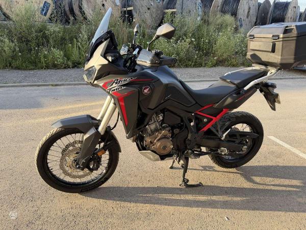 Honda CRF 2020 in Kaunas, with an engine capacity of 1.10 L and mileage of 27 thousand km for 9800 €, photo 5 on AUTOMOTO.COM.LV