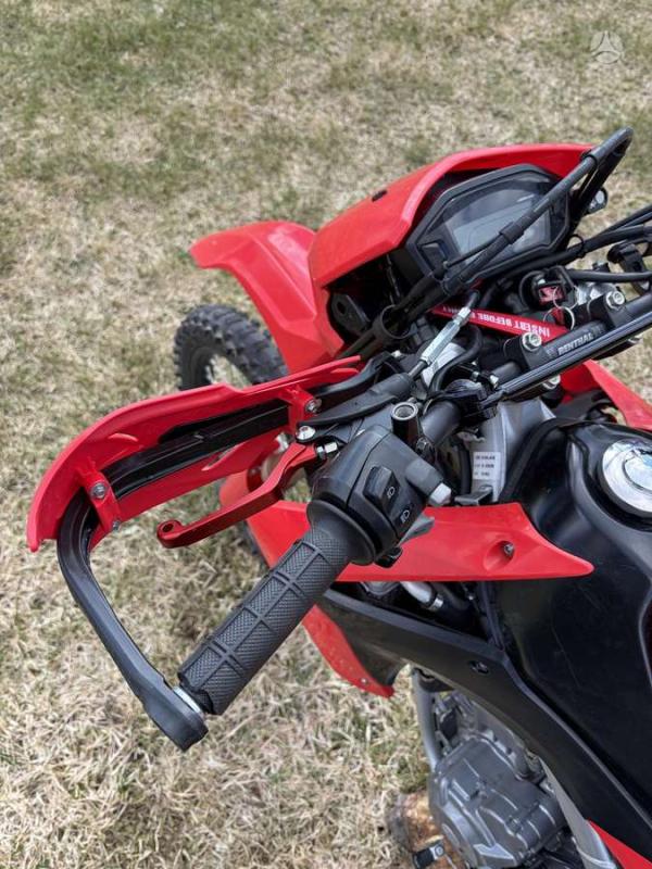 Honda CRF 2020 in Kaunas, with an engine capacity of 0.25 L and mileage of 18 thousand km for 2400 €, photo 4 on AUTOMOTO.COM.LV