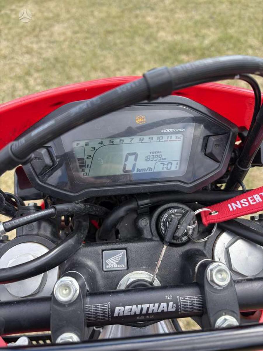 Honda CRF 2020 Kauņa, ar dzinēja tilpumu 0.25 L un nobraukumu 18 tūkst. km par 2400 €, foto 5 vietnē AUTOMOTO.COM.LV