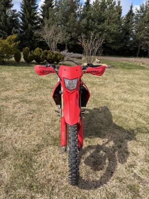 Honda CRF 2020 Kauņa, ar dzinēja tilpumu 0.25 L un nobraukumu 18 tūkst. km par 2400 €, foto 6 vietnē AUTOMOTO.COM.LV