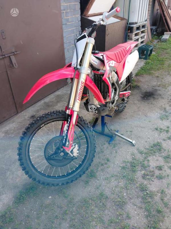 Хонда CRF 2021 в Каунас, объемом двигателя 0.25 л и пробегом 0 тыс. км за 4000 €, фото 6 на AUTOMOTO.COM.LV