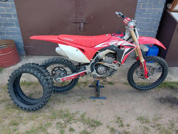 Хонда CRF 2021 в Каунас, объемом двигателя 0.25 л и пробегом 0 тыс. км за 4000 €, фото 7 на AUTOMOTO.COM.LV