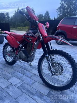 Honda CRF 2021 in Riga, with an engine capacity of 0.13 L and mileage of 0 thousand km for 2150 €, photo 4 on AUTOMOTO.COM.LV