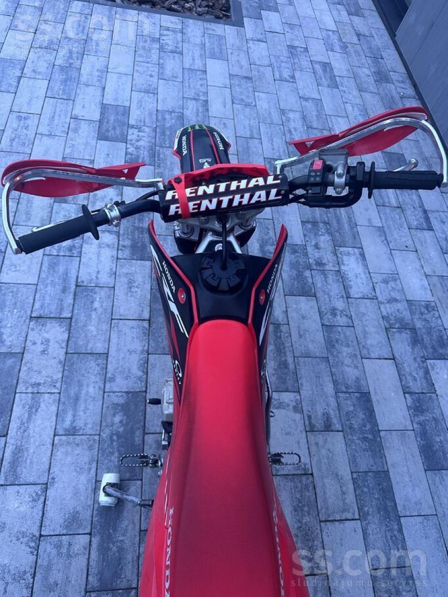 Honda CRF 2021 in Riga, with an engine capacity of 0.13 L and mileage of 0 thousand km for 2150 €, photo 7 on AUTOMOTO.COM.LV