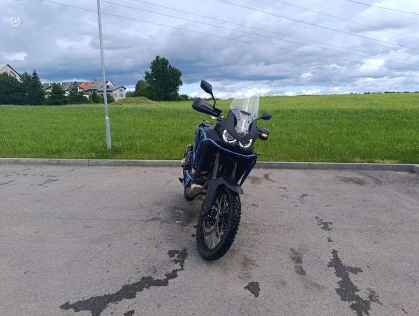 Хонда CRF 2022 в Каунас, объемом двигателя 1.10 л и пробегом 15 тыс. км за 11200 €, фото 6 на AUTOMOTO.COM.LV