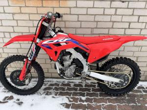 Honda CRF 2024 in Alytus, with an engine capacity of 0.25 L and mileage of 1 thousand km for 5800 €, photo  on AUTOMOTO.COM.LV