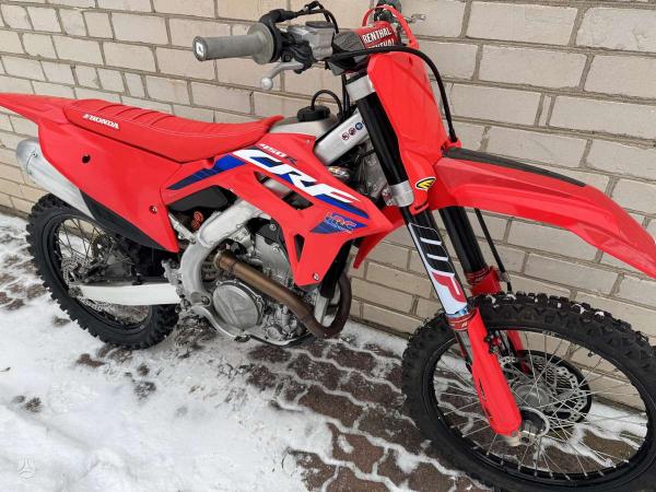 Хонда CRF 2024 в Алитус, объемом двигателя 0.25 л и пробегом 1 тыс. км за 5800 €, фото 5 на AUTOMOTO.COM.LV