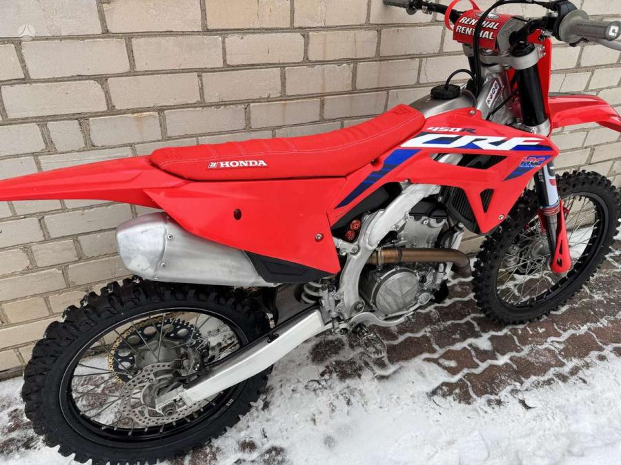 Honda CRF 2024 Alīta, ar dzinēja tilpumu 0.25 L un nobraukumu 1 tūkst. km par 5800 €, foto 6 vietnē AUTOMOTO.COM.LV