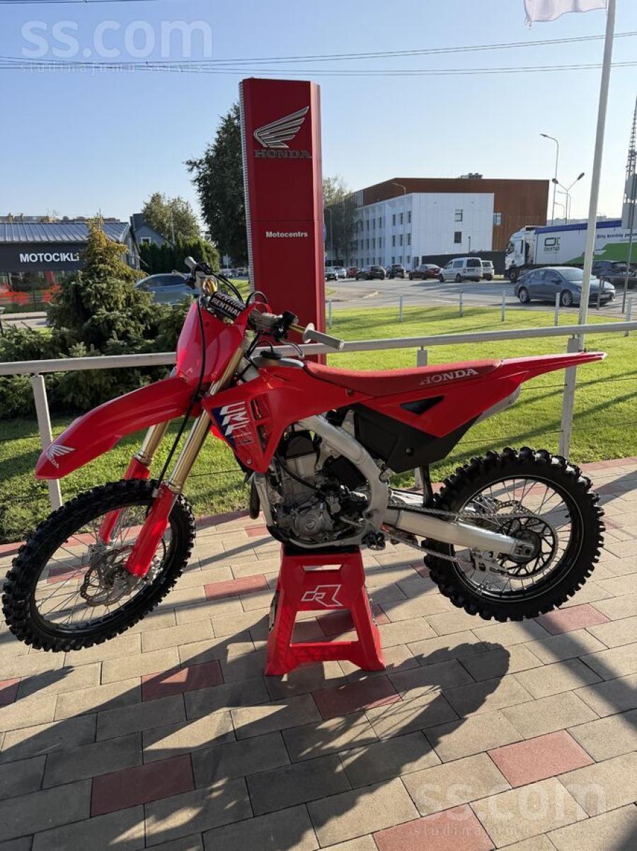 Honda CRF 2026 Rīga, ar dzinēja tilpumu 0.45 L un nobraukumu 0 tūkst. km par 6300 €, foto 5 vietnē AUTOMOTO.COM.LV
