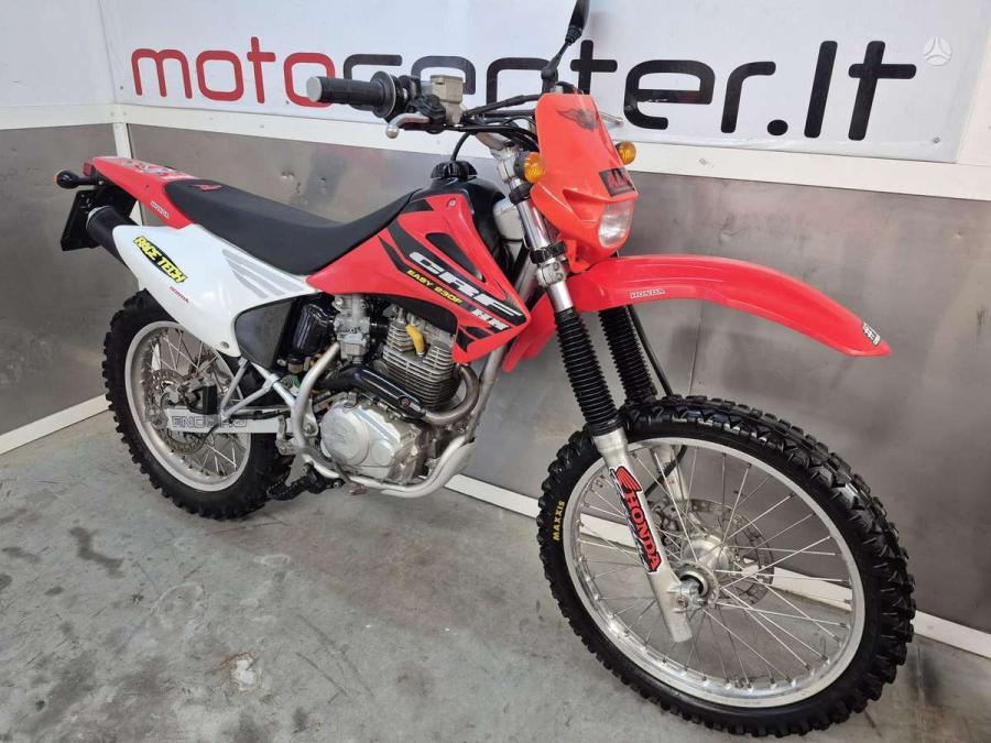 Red Honda CRF 2004 in Kaunas, with an engine capacity of 0.23 L and mileage of 0 thousand km for 2500 €, photo 1 on AUTOMOTO.COM.LV