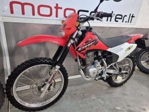 Red Honda CRF 2004 in Kaunas, with an engine capacity of 0.23 L and mileage of 0 thousand km for 2500 €, photo 7 on AUTOMOTO.COM.LV