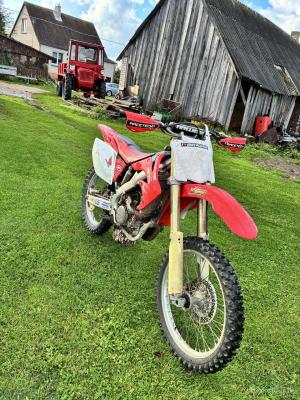 Красный Хонда CRF 2009 в Аникщяй, объемом двигателя 0.00 л и пробегом 3 тыс. км за 2400 €, фото 7 на AUTOMOTO.COM.LV