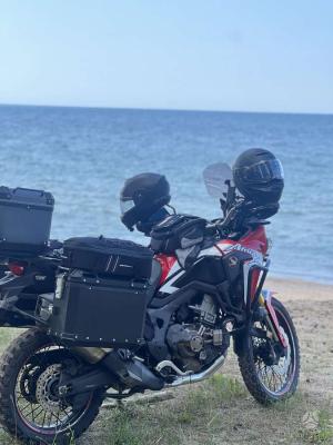 Red Honda CRF 2018 in Kaunas, with an engine capacity of 1.00 L and mileage of 37 thousand km for 9150 €, photo 4 on AUTOMOTO.COM.LV