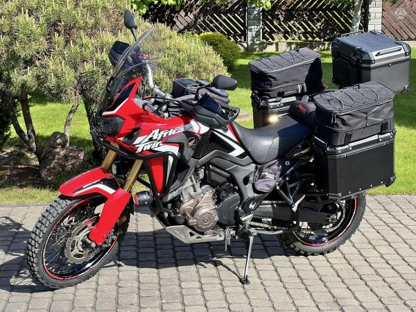 Red Honda CRF 2018 in Kaunas, with an engine capacity of 1.00 L and mileage of 37 thousand km for 9150 €, photo 5 on AUTOMOTO.COM.LV