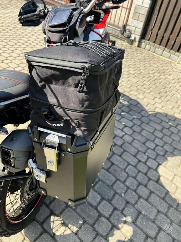 Red Honda CRF 2018 in Kaunas, with an engine capacity of 1.00 L and mileage of 37 thousand km for 9150 €, photo 10 on AUTOMOTO.COM.LV