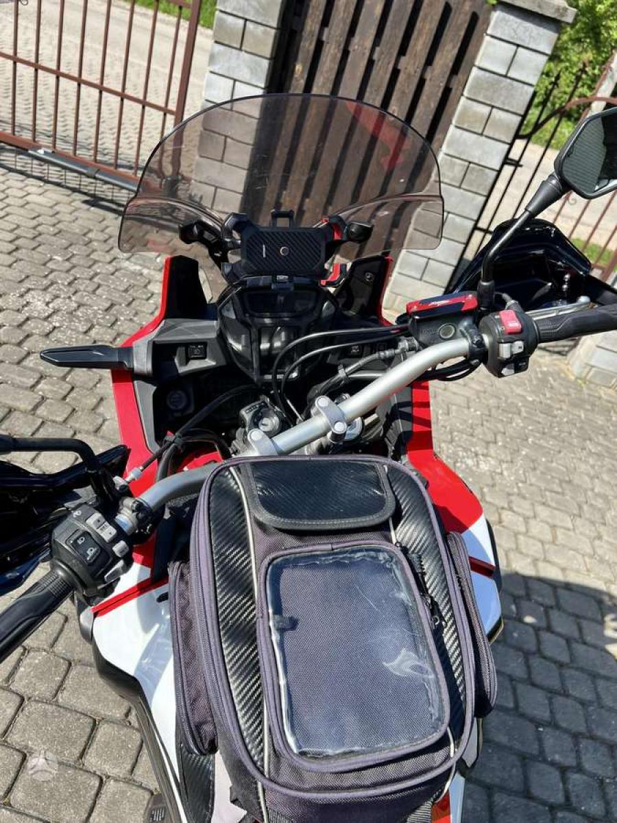 Red Honda CRF 2018 in Kaunas, with an engine capacity of 1.00 L and mileage of 37 thousand km for 9150 €, photo 16 on AUTOMOTO.COM.LV
