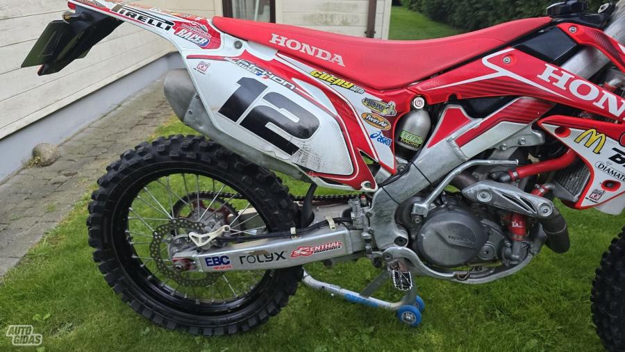 Sarkans Honda CRF 2018 Kauņa, ar dzinēja tilpumu 0.45 L un nobraukumu 0 tūkst. km par 3599 €, foto 14 vietnē AUTOMOTO.COM.LV
