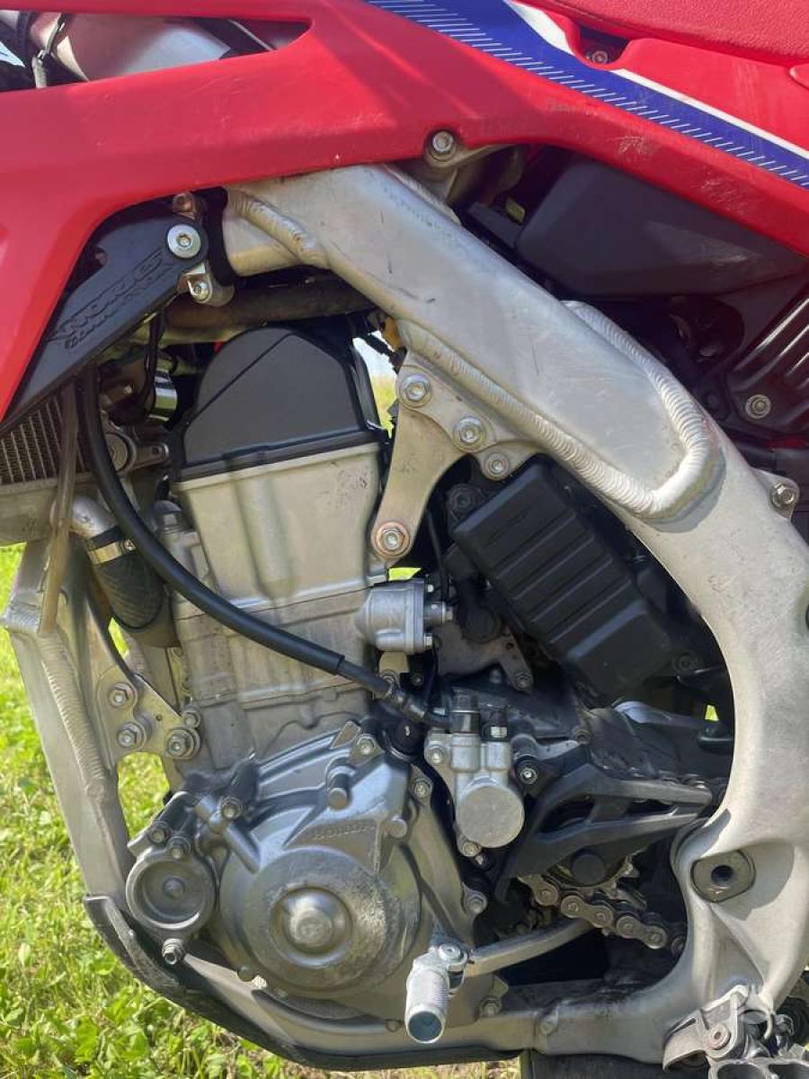 Sarkans Honda CRF 2022 Naujoji Akmenė, ar dzinēja tilpumu 0.45 L un nobraukumu 0 tūkst. km par 4500 €, foto 8 vietnē AUTOMOTO.COM.LV