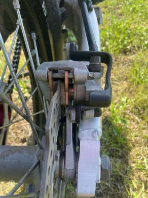 Sarkans Honda CRF 2022 Naujoji Akmenė, ar dzinēja tilpumu 0.45 L un nobraukumu 0 tūkst. km par 4500 €, foto 11 vietnē AUTOMOTO.COM.LV