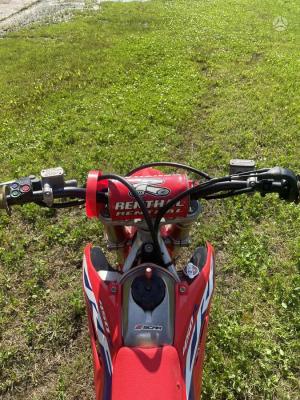 Sarkans Honda CRF 2022 Naujoji Akmenė, ar dzinēja tilpumu 0.45 L un nobraukumu 0 tūkst. km par 4500 €, foto 14 vietnē AUTOMOTO.COM.LV