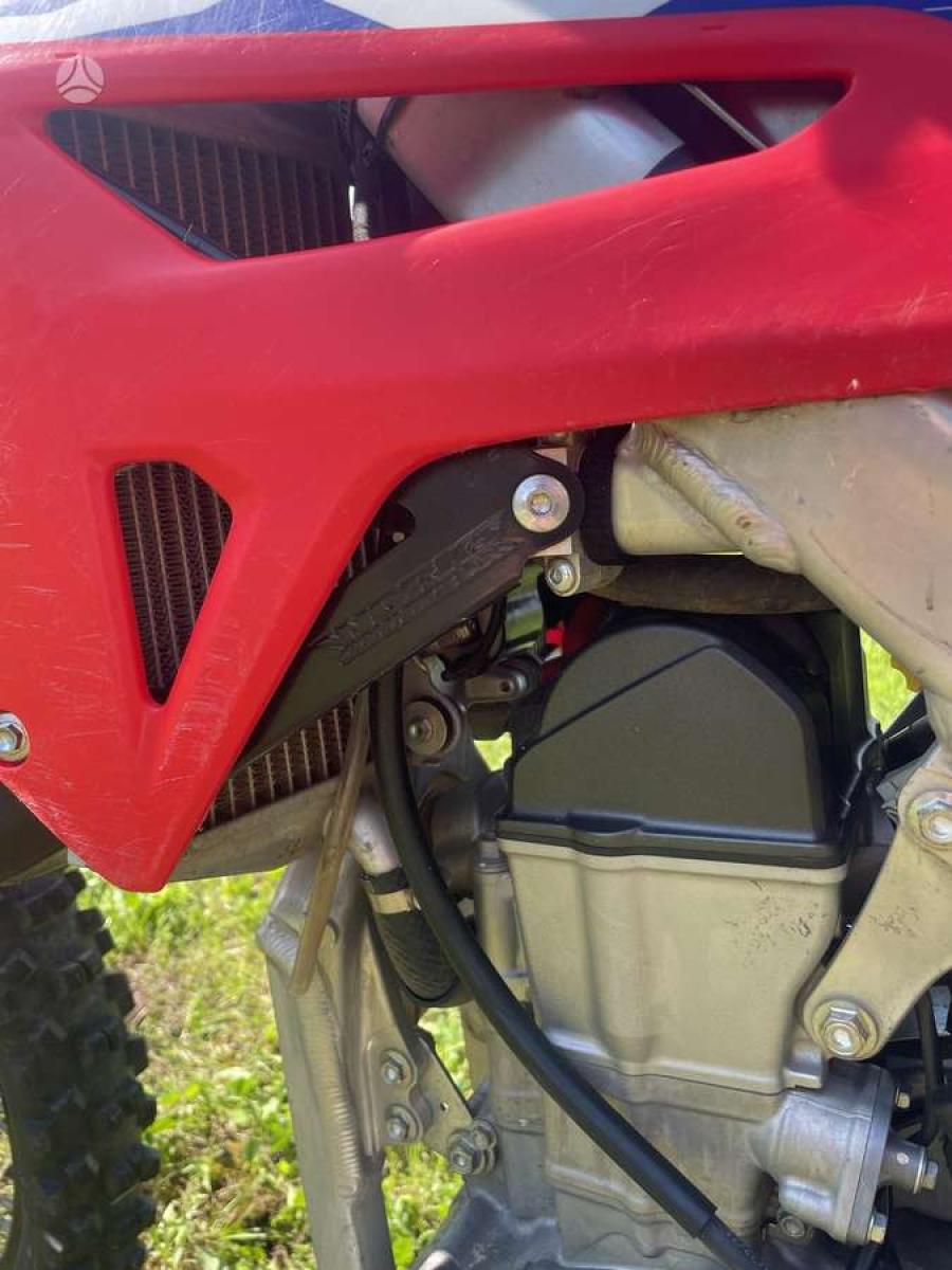 Sarkans Honda CRF 2022 Naujoji Akmenė, ar dzinēja tilpumu 0.45 L un nobraukumu 0 tūkst. km par 4500 €, foto 15 vietnē AUTOMOTO.COM.LV