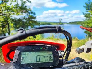 Красный Хонда CRF 2022 в Юрбаркас, объемом двигателя 0.30 л и пробегом 15 тыс. км за 4000 €, фото 8 на AUTOMOTO.COM.LV