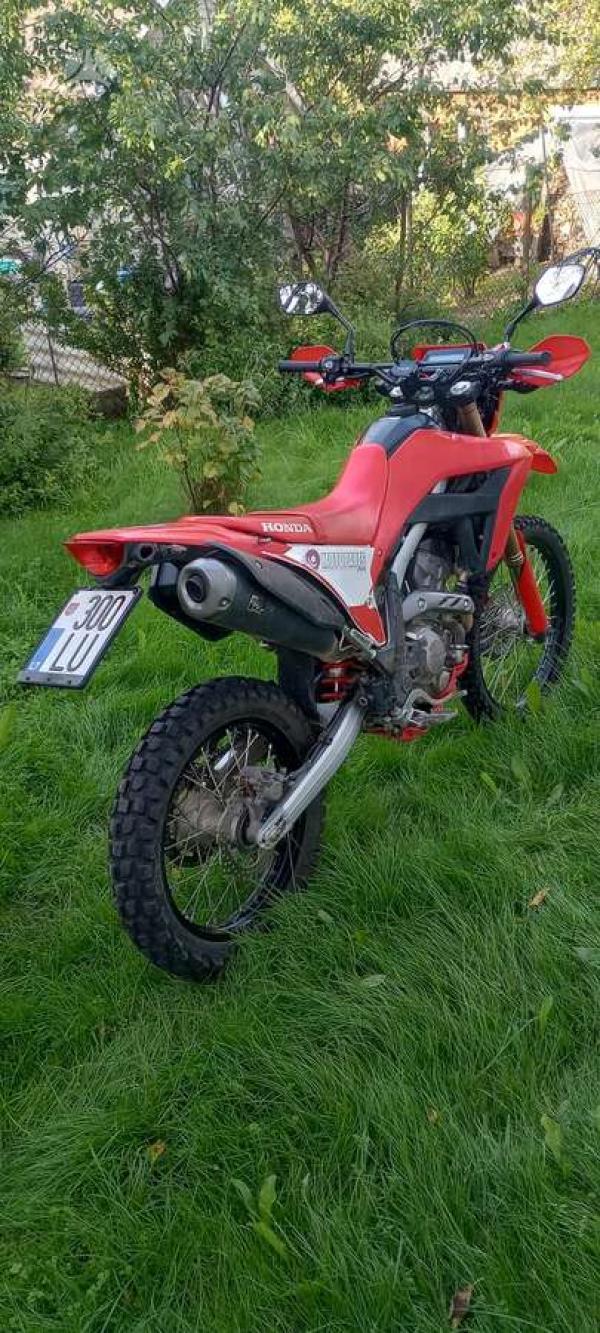 Красный Хонда CRF 2025 в Вильнюс, объемом двигателя 0.30 л и пробегом 4 тыс. км за 4700 €, фото 2 на AUTOMOTO.COM.LV