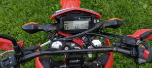 Красный Хонда CRF 2025 в Вильнюс, объемом двигателя 0.30 л и пробегом 4 тыс. км за 4700 €, фото 7 на AUTOMOTO.COM.LV