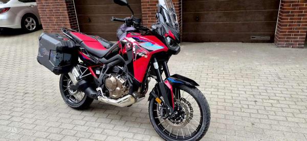 Красный Хонда CRF 2025 в Вильнюс, объемом двигателя 1.10 л и пробегом 1 тыс. км за 9700 €, фото 1 на AUTOMOTO.COM.LV