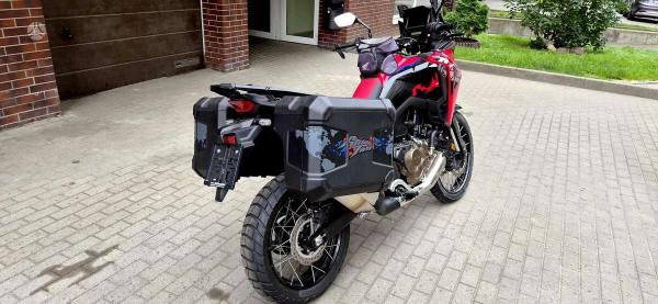 Красный Хонда CRF 2025 в Вильнюс, объемом двигателя 1.10 л и пробегом 1 тыс. км за 9700 €, фото 3 на AUTOMOTO.COM.LV